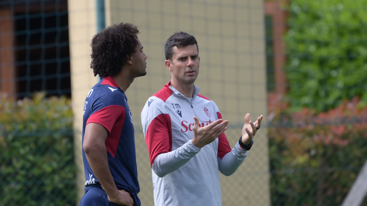 Momblano: 'La prima richiesta di Thiago Motta alla Juve è Zirkzee e non ...