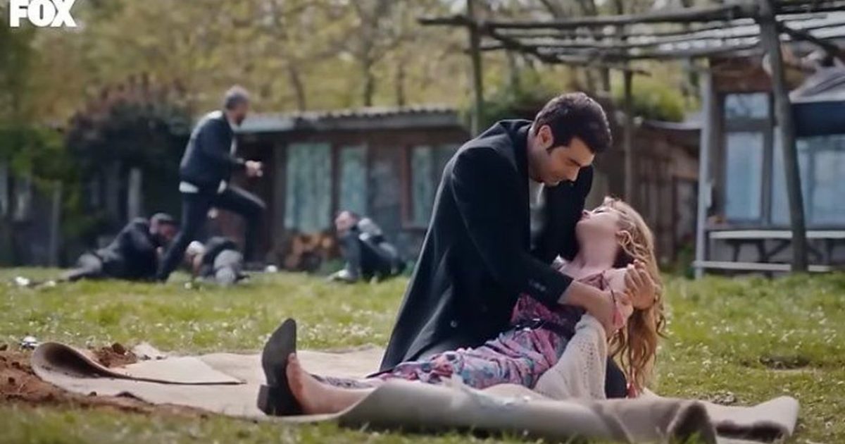 La rosa della vendetta, la serie sospesa per tutto agosto: al suo posto ...