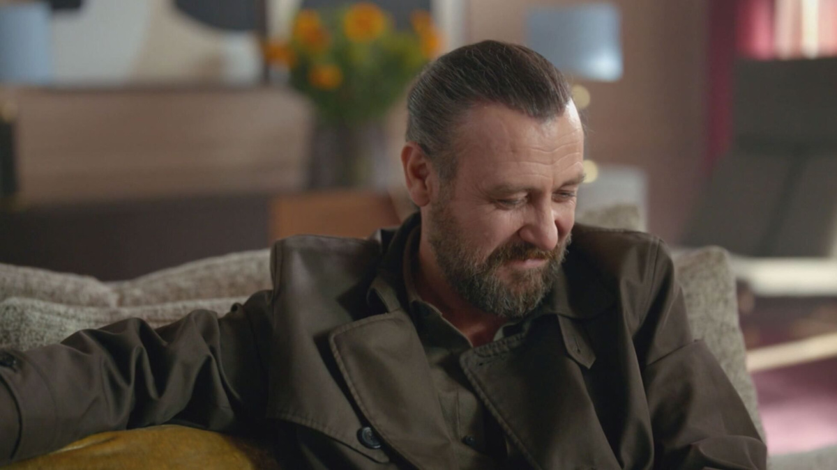 The Family, trame 1ª stagione: Cihan scopre che Aysel è incinta e le ...