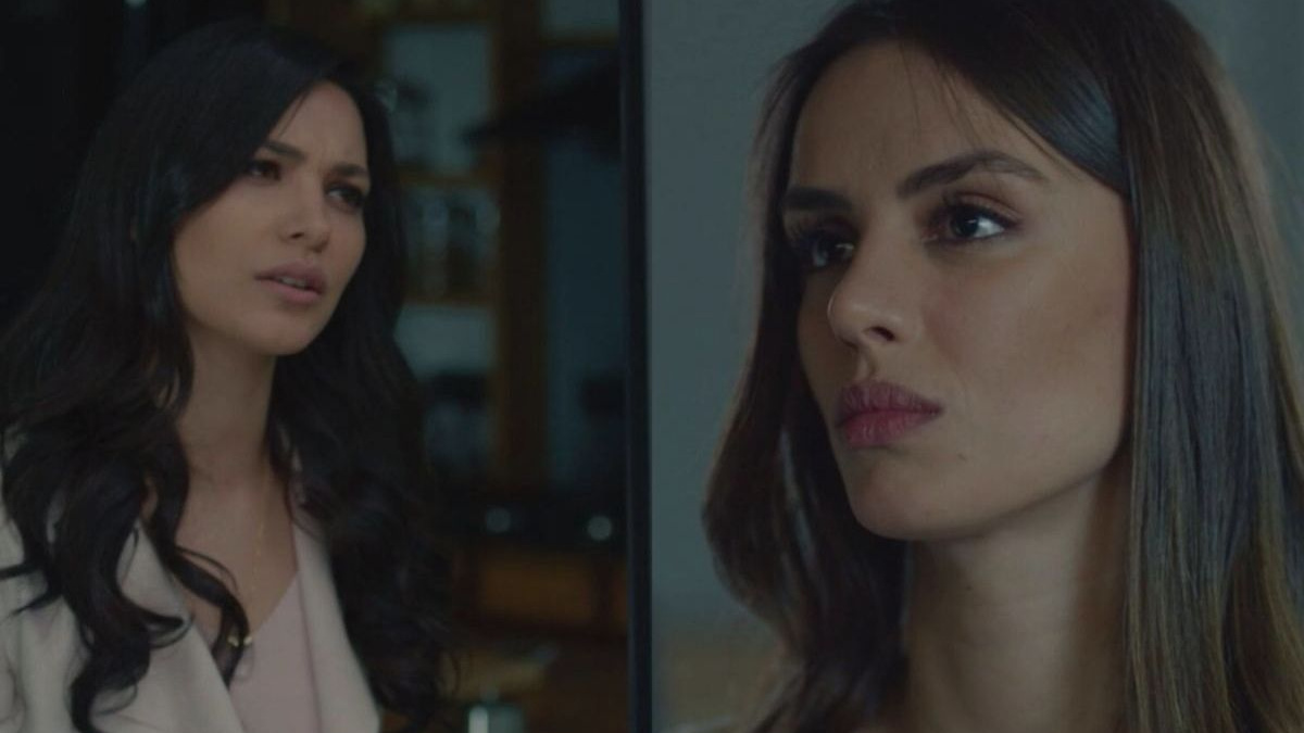 Kara Sevda, trama domenica 15/09: Zeynep scopre che Banu è sul libro ...