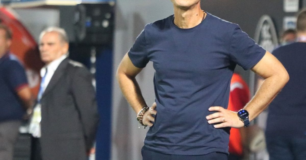 Il Crotone sfida la Cavese: mister Emilio Longo affronta una sua ex squadra