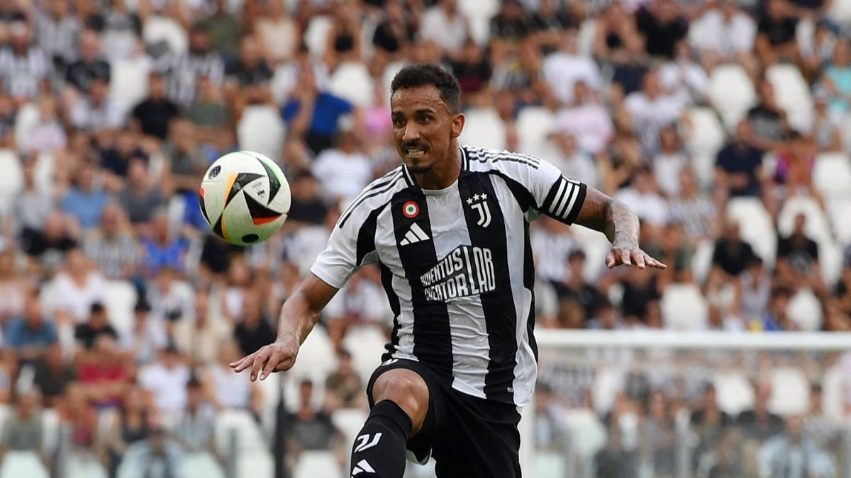 Romeo Agresti: 'Nel quadro della Juve sembra che Danilo non avrà vita facile'