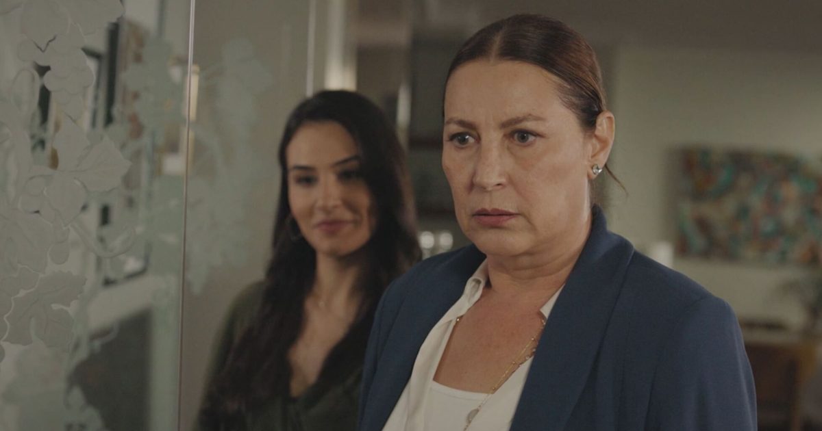 Tradimento, cambio programmazione sabato 25 gennaio: la soap opera slitta alle 14:57