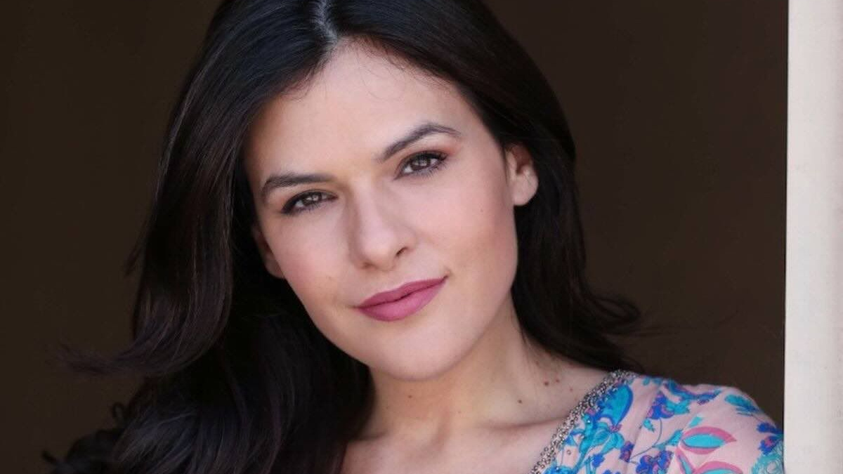 5 curiosità su Daniela De Vita, attrice di Upas: è appassionata di ...