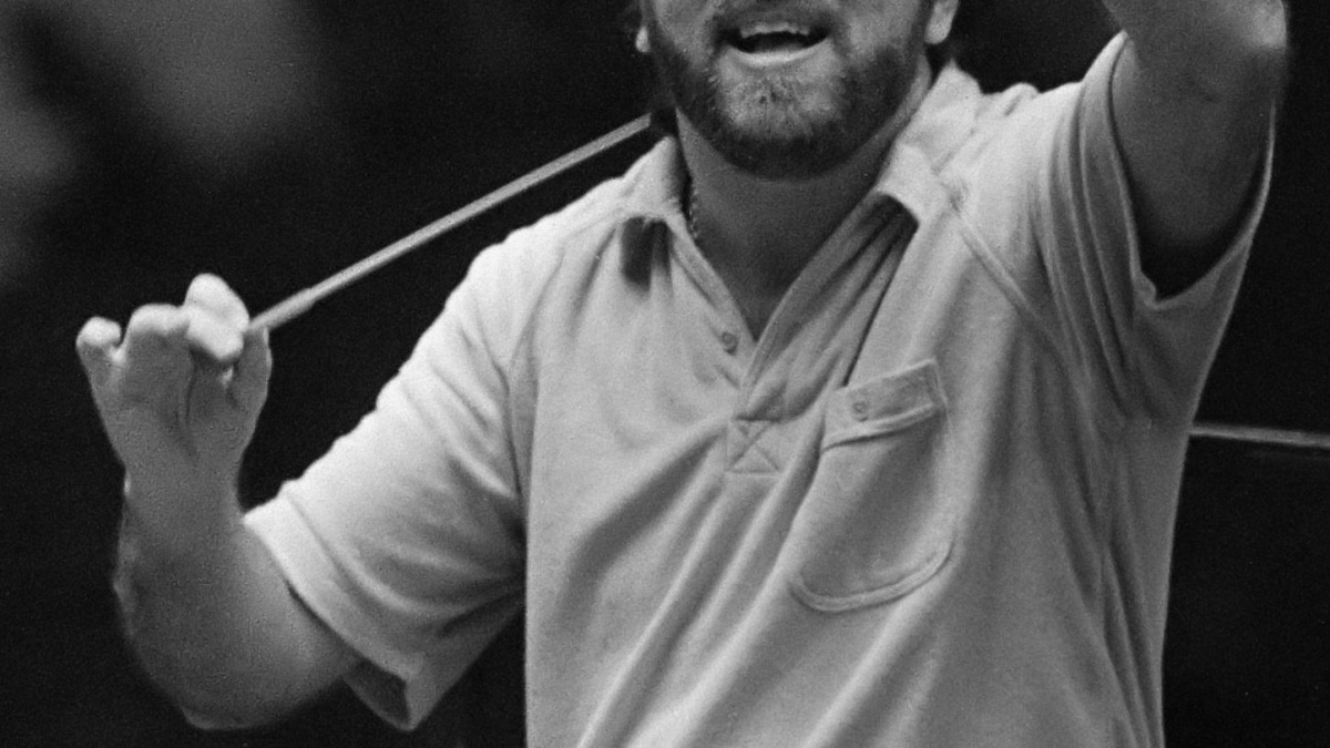 Malore per Riccardo Chailly interrompe Lady Macbeth alla Scala