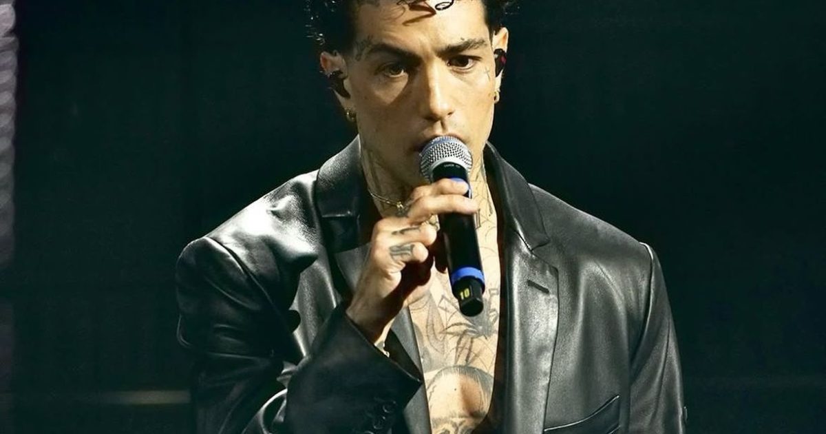Sanremo 2025, tensione dietro le quinte: Tony Effe su tutte le furie ...