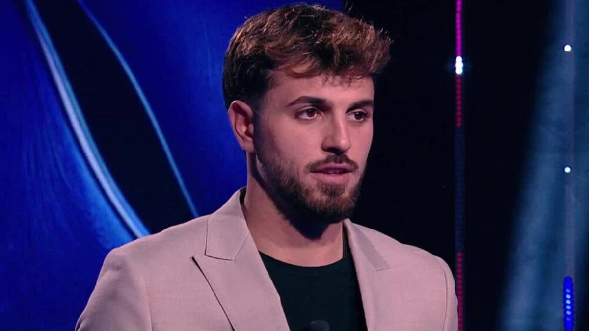 GF, retroscena su Alfonso: 'Ha scritto all'ex Federica, ma lei non ...