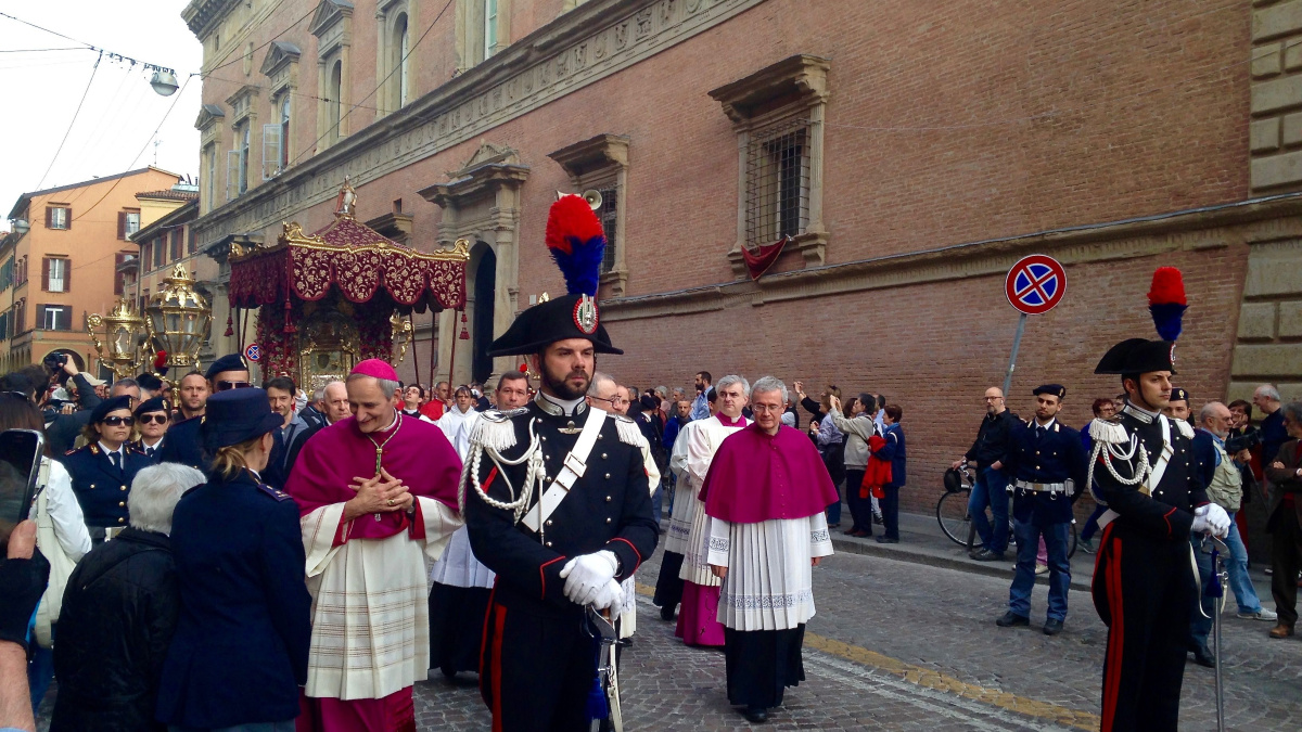 Papa Francesco: i cardinali Zuppi e Bassetti esprimono vicinanza al ...