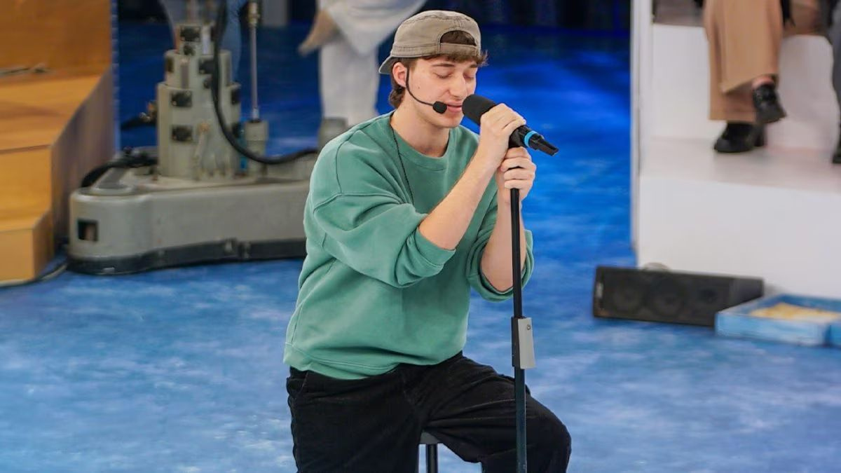 Amici, prima puntata serale: Vybes è il secondo eliminato