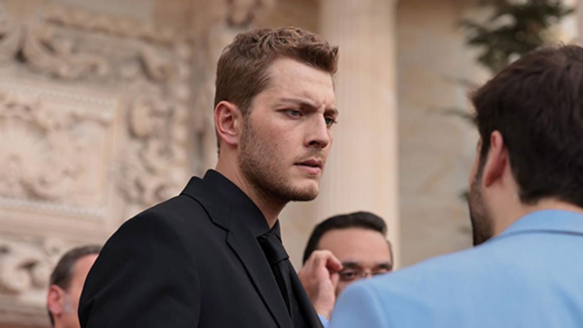 La notte nel cuore, trama del 25 maggio: Cihan scopre che Samet è ...