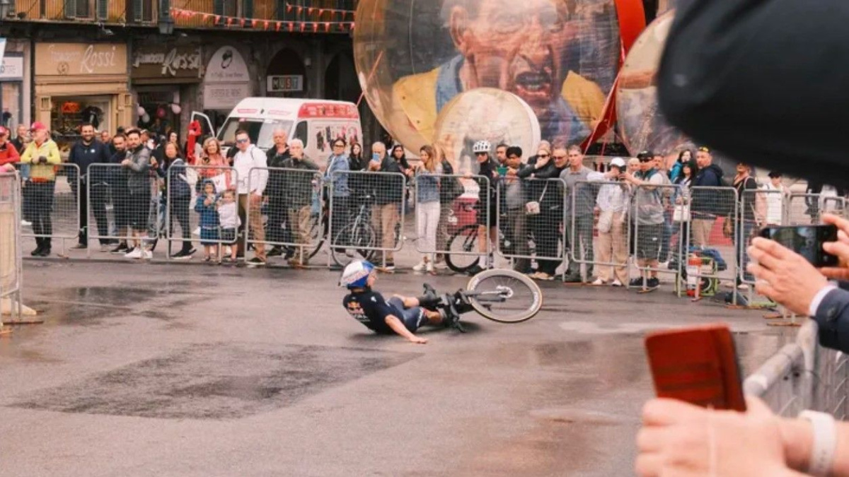 Ciclismo: altro incidente per Roglič, scivola mentre prova il percorso ...