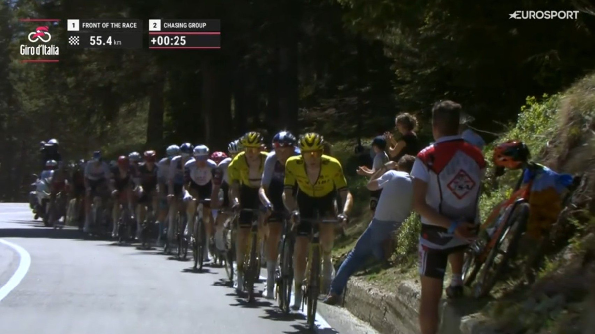 Simon Yates critico con la squadra: 'Non abbiamo fatto quello che era ...