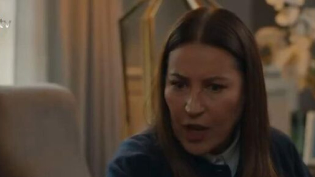 Come finisce Tradimento su Canale 5: Guzide scopre che suo figlio è deceduto per meningite