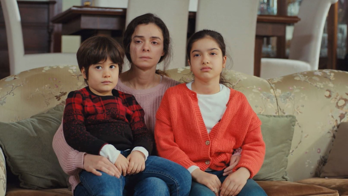 La forza di una donna, episodi turchi: Nisan scopre che sua madre rischia di non farcela