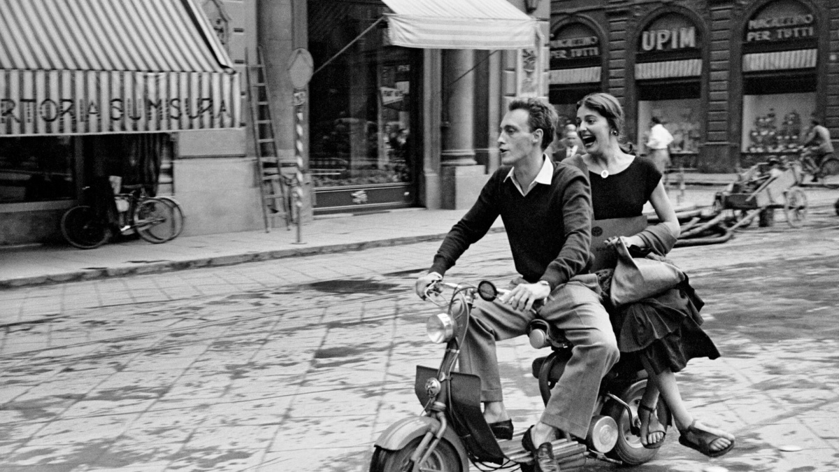 A Bologna una mostra celebra Ruth Orkin, fotografa e regista statunitense