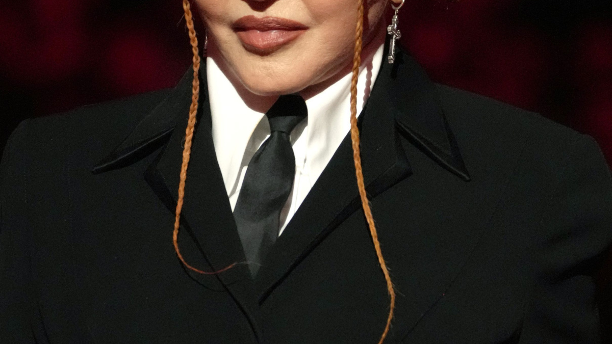 Iran, Madonna sostiene le proteste: «È una rivoluzione necessaria»