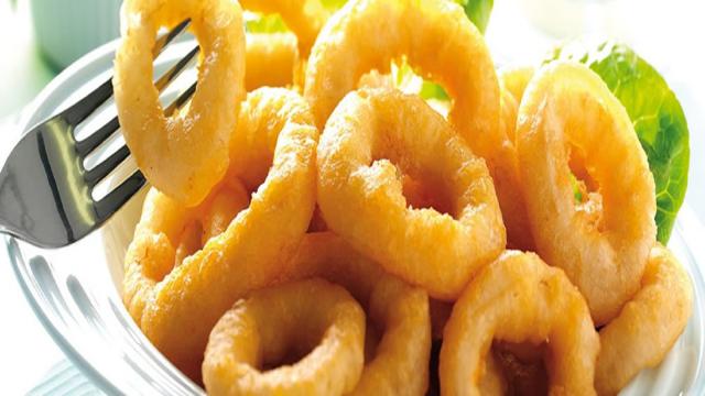 Deliciosos aros de pollo hechos en casa